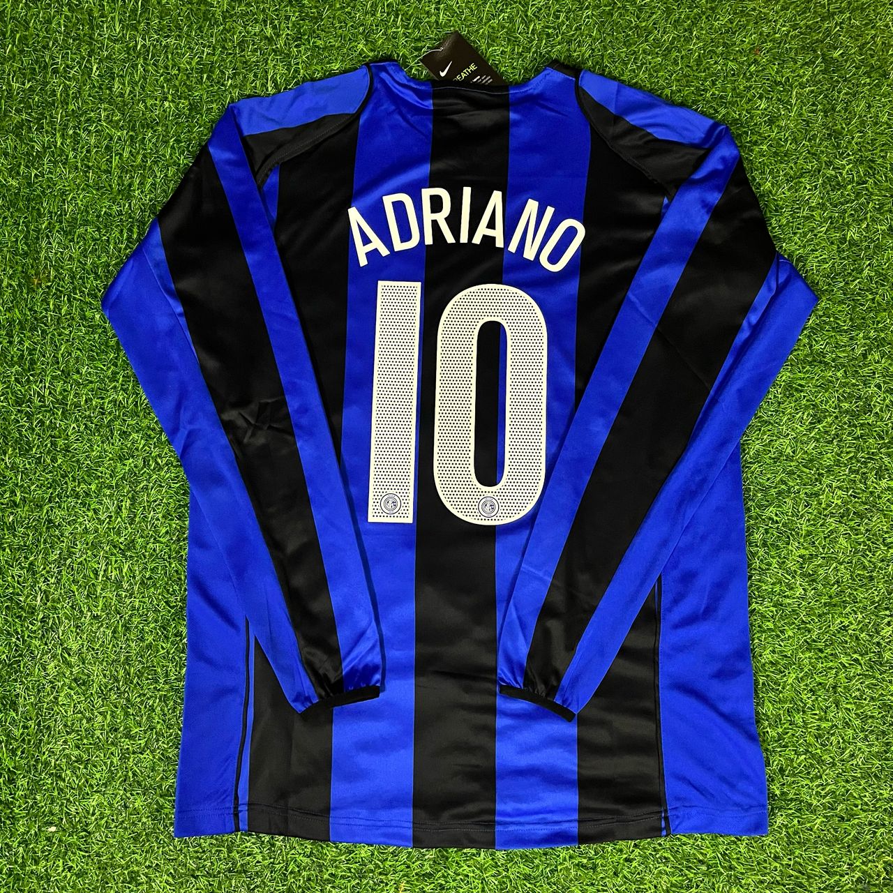 Adriano - Inter Milan 2005/06 Retro Football Jersey Kit – JerseyParadise